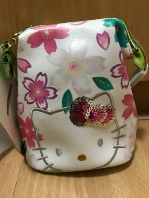 Hello Kitty Pouch 13x11x5.5cm, Women's Fashion, Bags & Wallets, Purses ...
