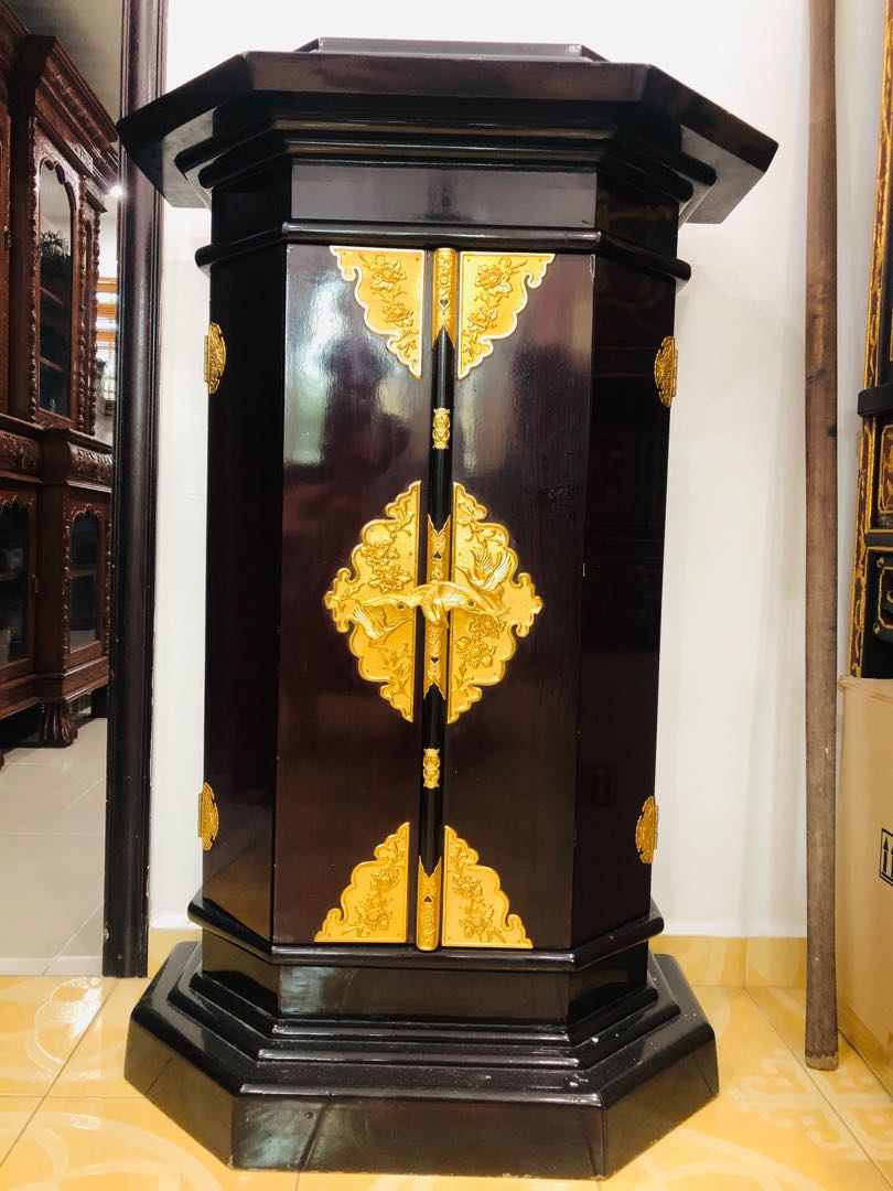 Japanese prayer cupboard, Hobbies & Toys, Collectibles & Memorabilia ...