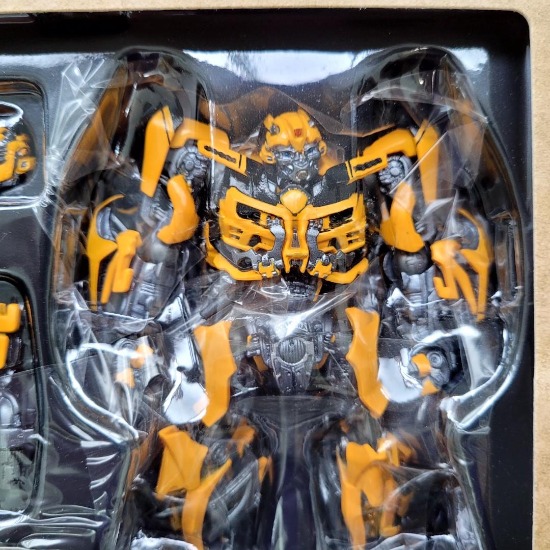 Kaiyodo SCI-FI Revoltech Bumblebee No.038, Hobbies & Toys, Toys & Games ...