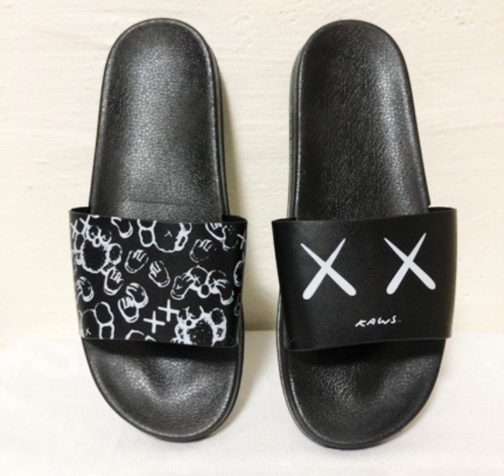 KAWS SLIDES SLIPPER, Women's Fashion, Footwear, Flipflops and Slides on ...