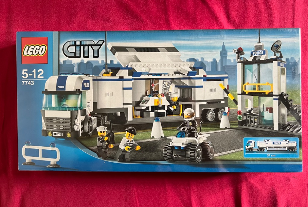 [全新絕版現貨]LEGO CITY 7743 - Police Command Centre 行動指揮中心, 興趣及遊戲, 玩具 & 遊戲類 ...