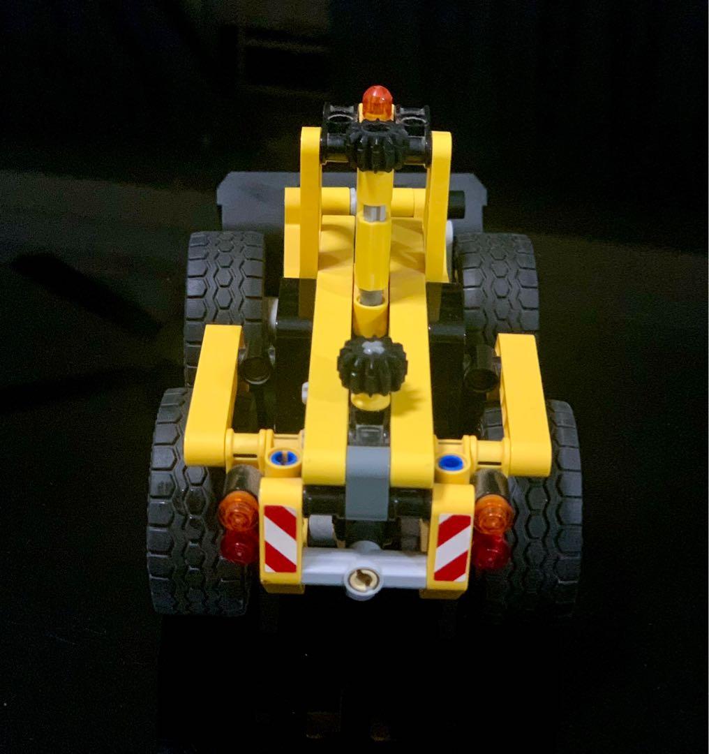 Lego technic 42023 : Wheel Loader, Hobbies & Toys, Toys & Games on ...