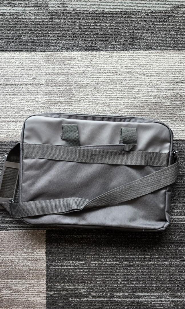 Lenovo bag and mouse, Computers & Tech, Parts & Accessories, Laptop ...