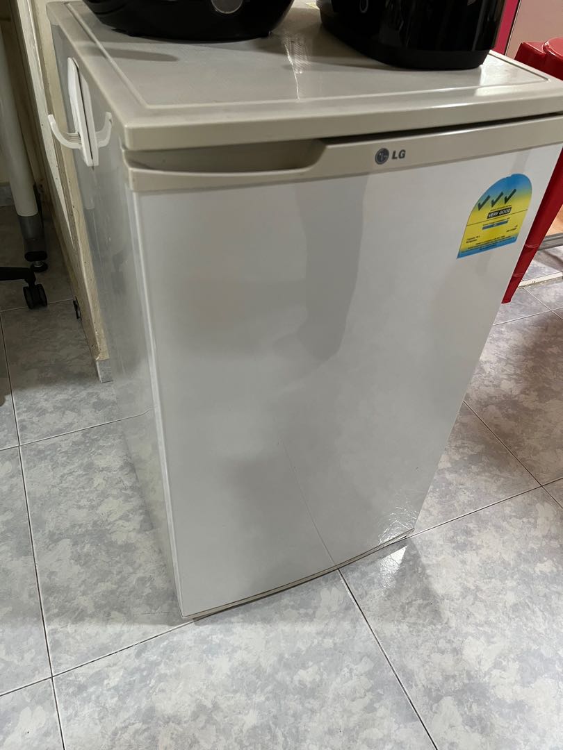 LG Mini Bar Fridge, TV & Home Appliances, Kitchen Appliances ...