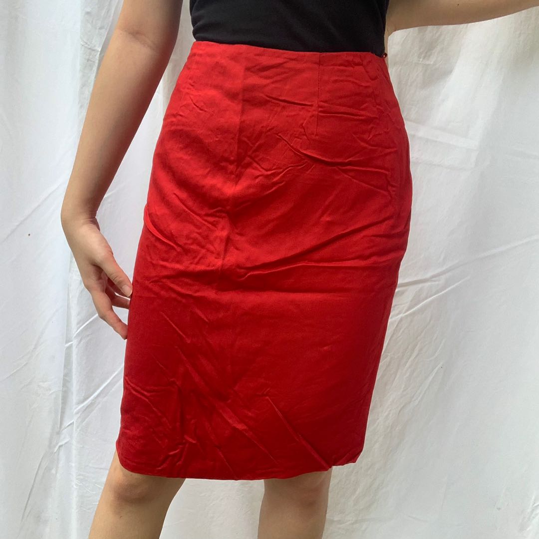 MADE IN KOREA Rok MERAH TUA maroon formal bahan midi skirt basic ...