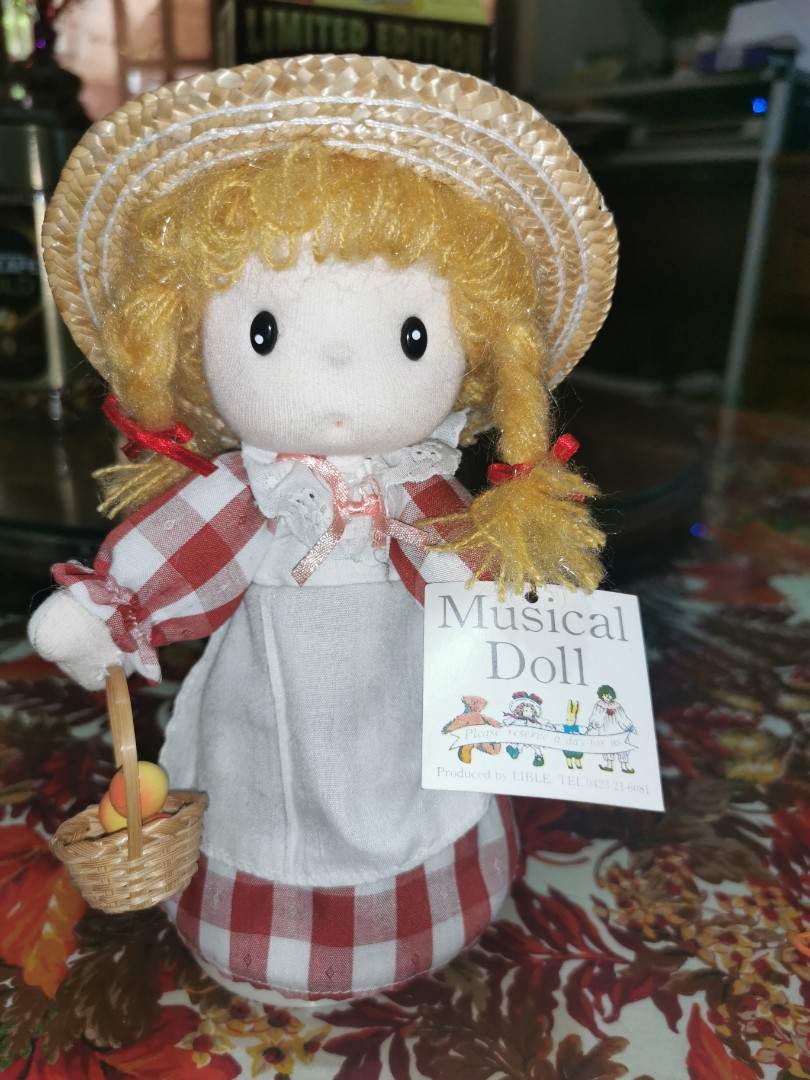 Music box rotating doll, Hobbies & Toys, Memorabilia & Collectibles ...