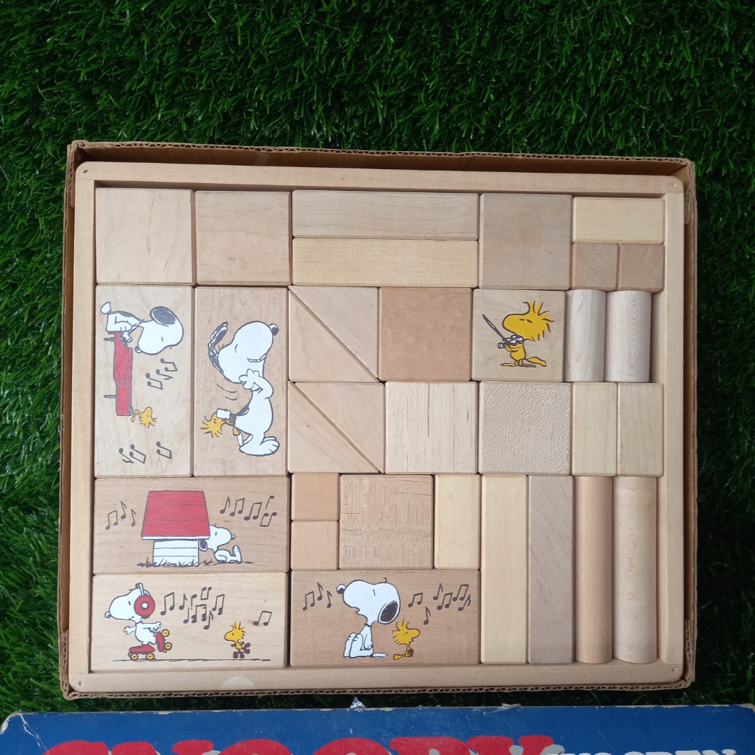 SNOOPY Wooden Blocks, Hobbies & Toys, Toys & Games on Carousell