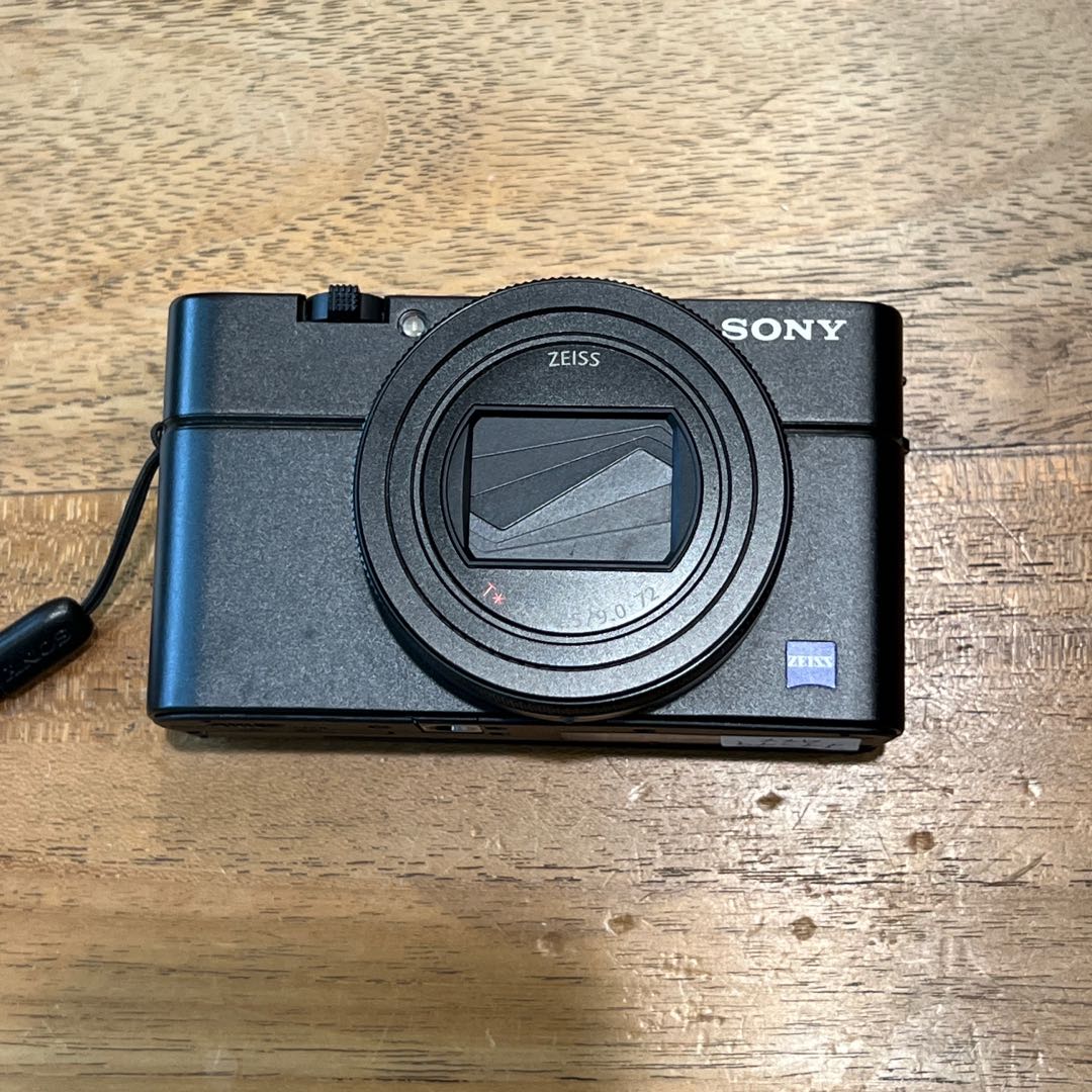 Sony RX 100 mark 7, Photography, Cameras on Carousell