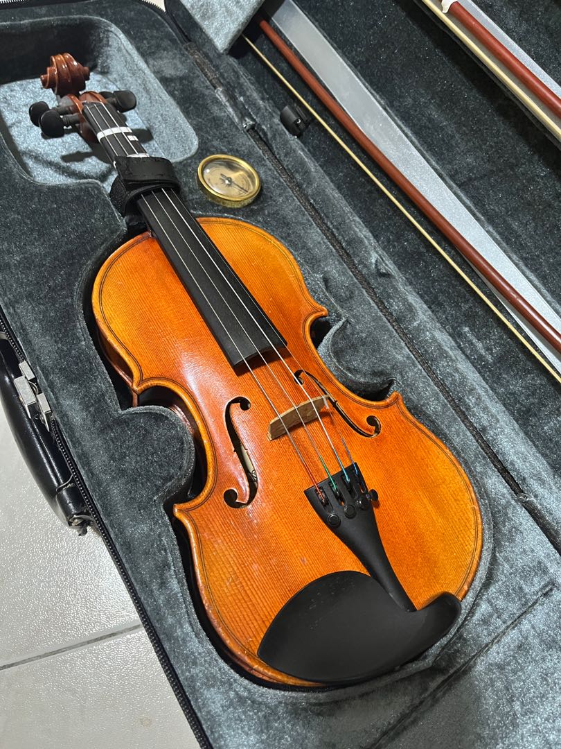 Synwin 1/4 Violin SV3001, Hobbies & Toys, Music & Media, Musical ...