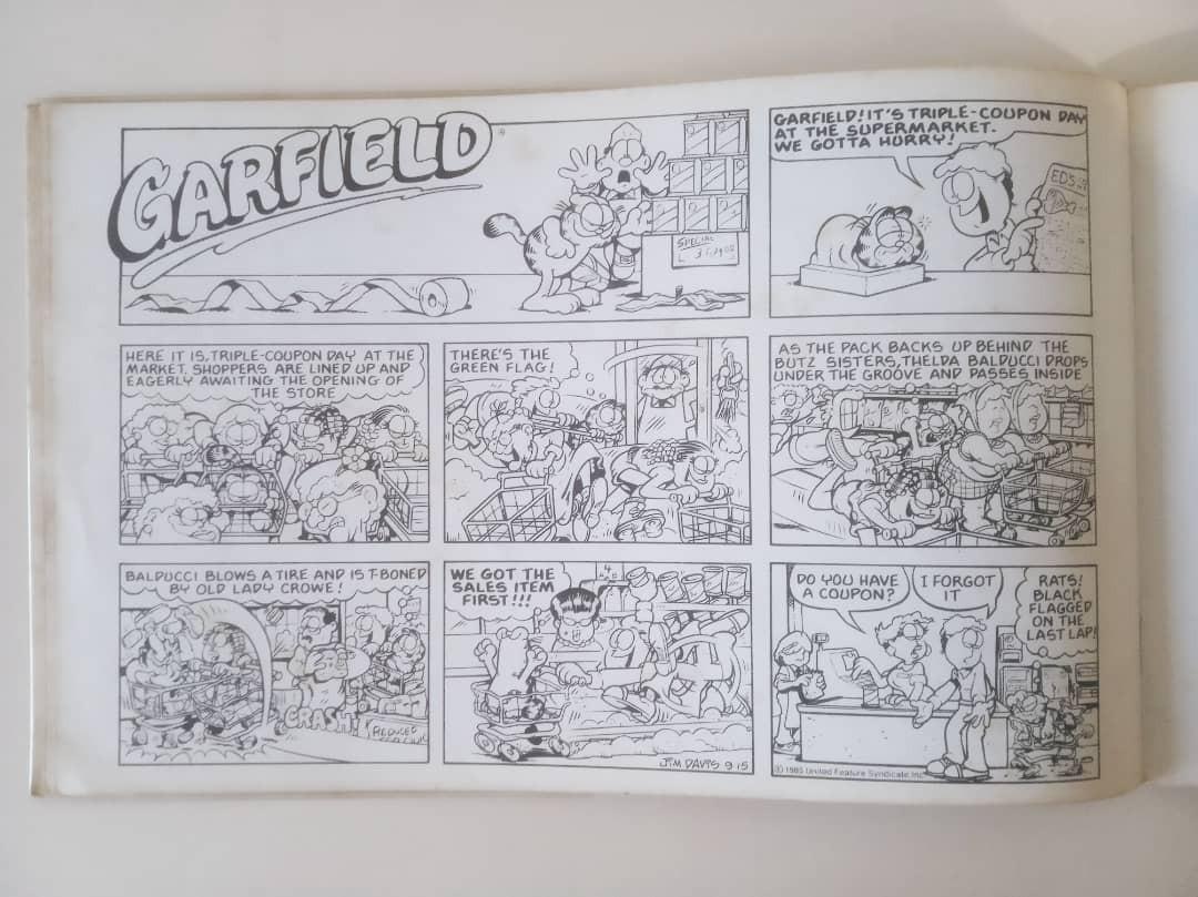 Vintage Garfield Comic Strips (1984-1986), set of 5, Buku & Alat Tulis ...
