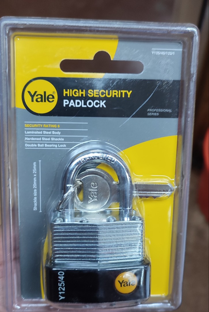 Yale Laminated Steel Padlock 40mm Y125/40/122/1, Furniture & Home ...