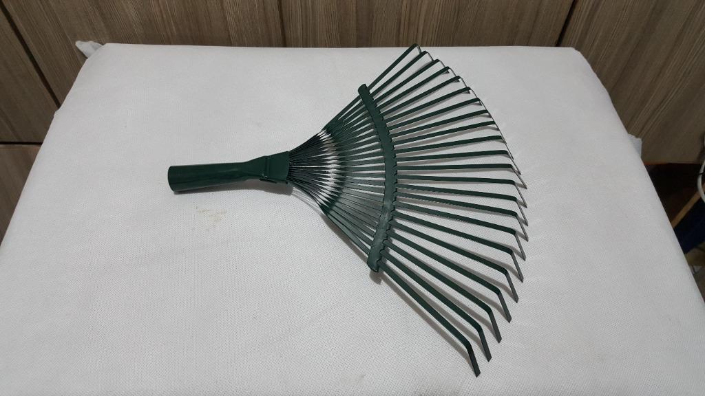 22 Teeth Kalaykay Fan Rake, Furniture & Home Living, Gardening ...