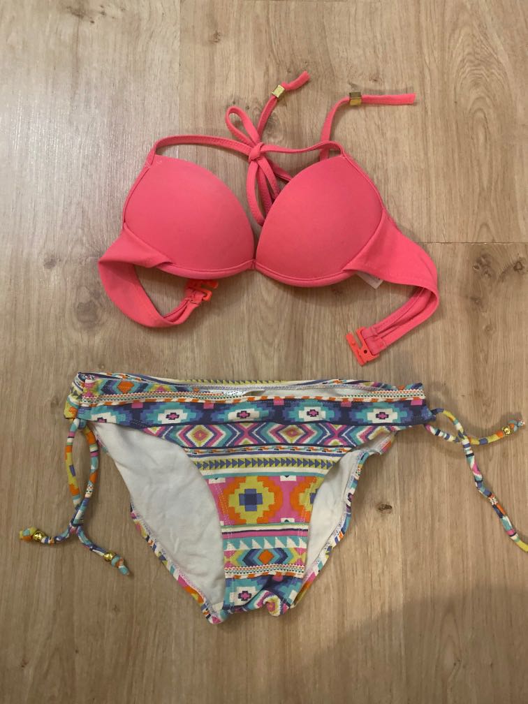 Bikini Set, Women's Fashion, Swimwear, Bikinis & Swimsuits on Carousell