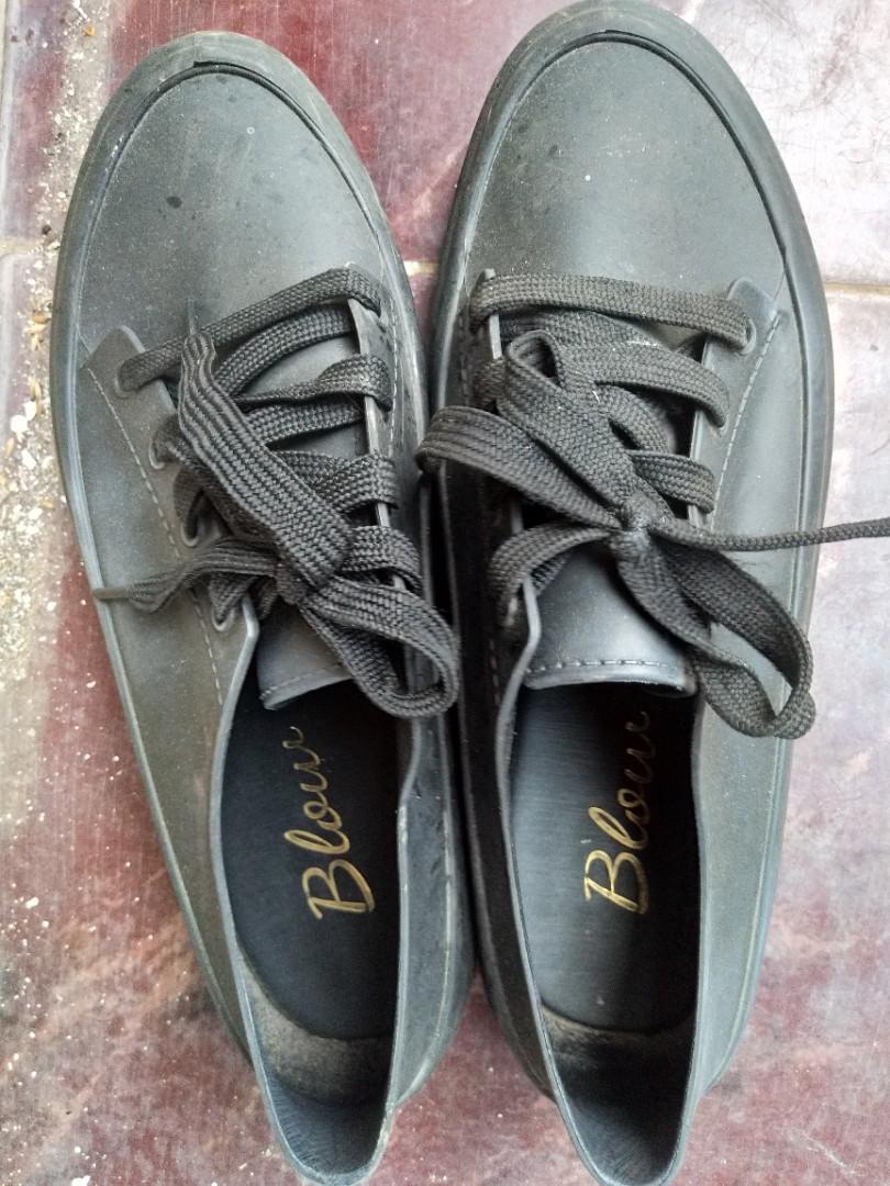 Blow shoes, Fesyen Wanita, Sepatu di Carousell