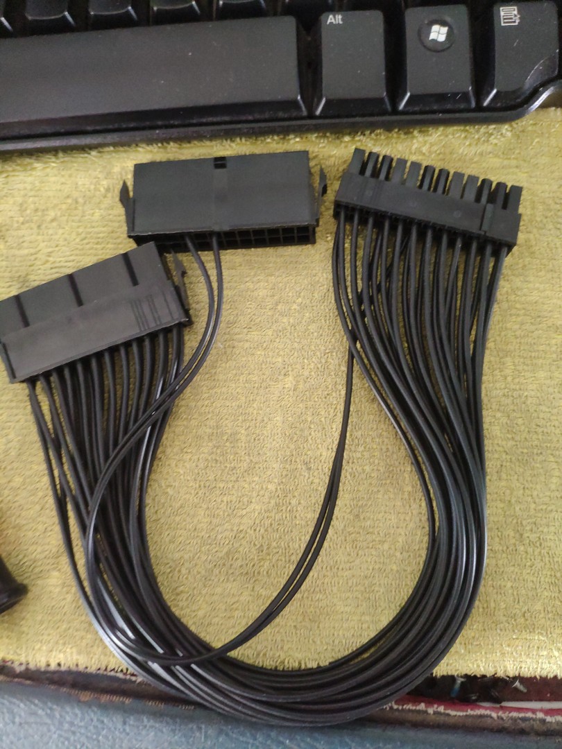 Dual power start cable, Computers & Tech, Parts & Accessories, Computer ...