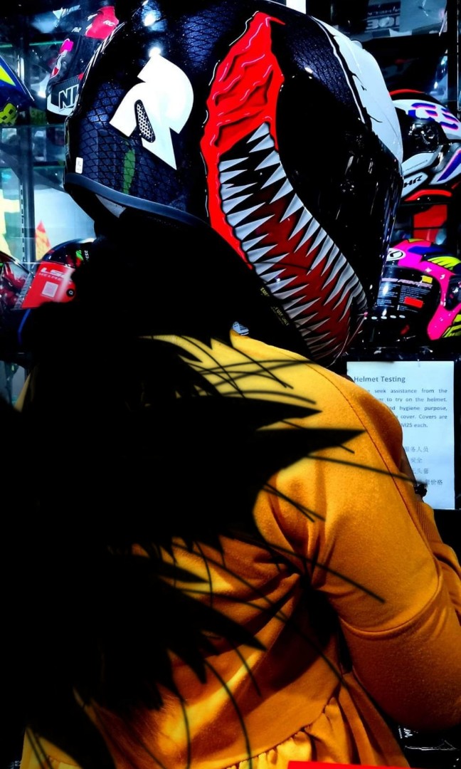 HJC MARVEL VENOM LIMITED EDITION XL SIZE, Motorbikes on Carousell