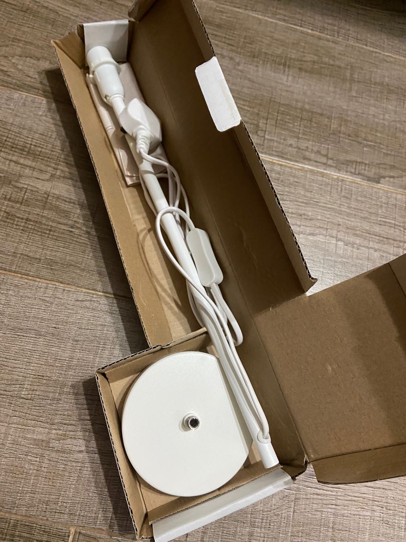 IKEA Strala table lamp base- white, 傢俬＆家居, 燈飾及風扇, 燈飾 - Carousell