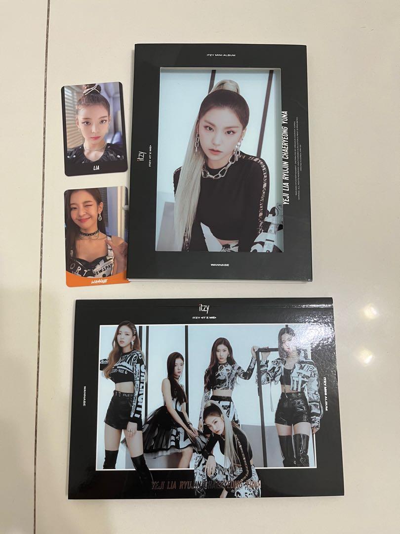 Itzy ‘IT’z ME’ Album (IT’Z & WANNABE version) Photocards included + Extra postcards and Paris ...