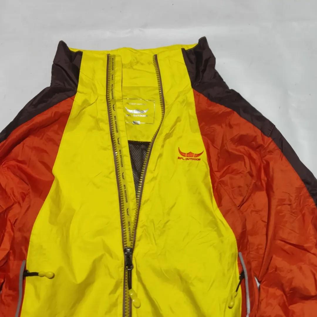 Jaket outdoor bfl waterproof second original, Olah Raga, Perlengkapan Olahraga Lainnya di Carousell