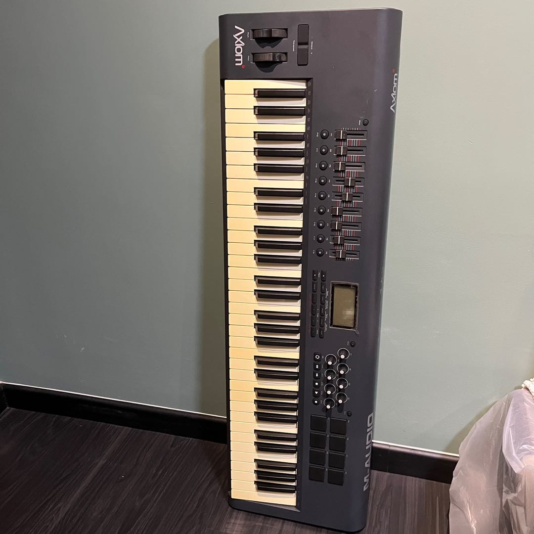 M-audio Axiom 61 USB MIDI controller, Hobbies & Toys, Music & Media ...