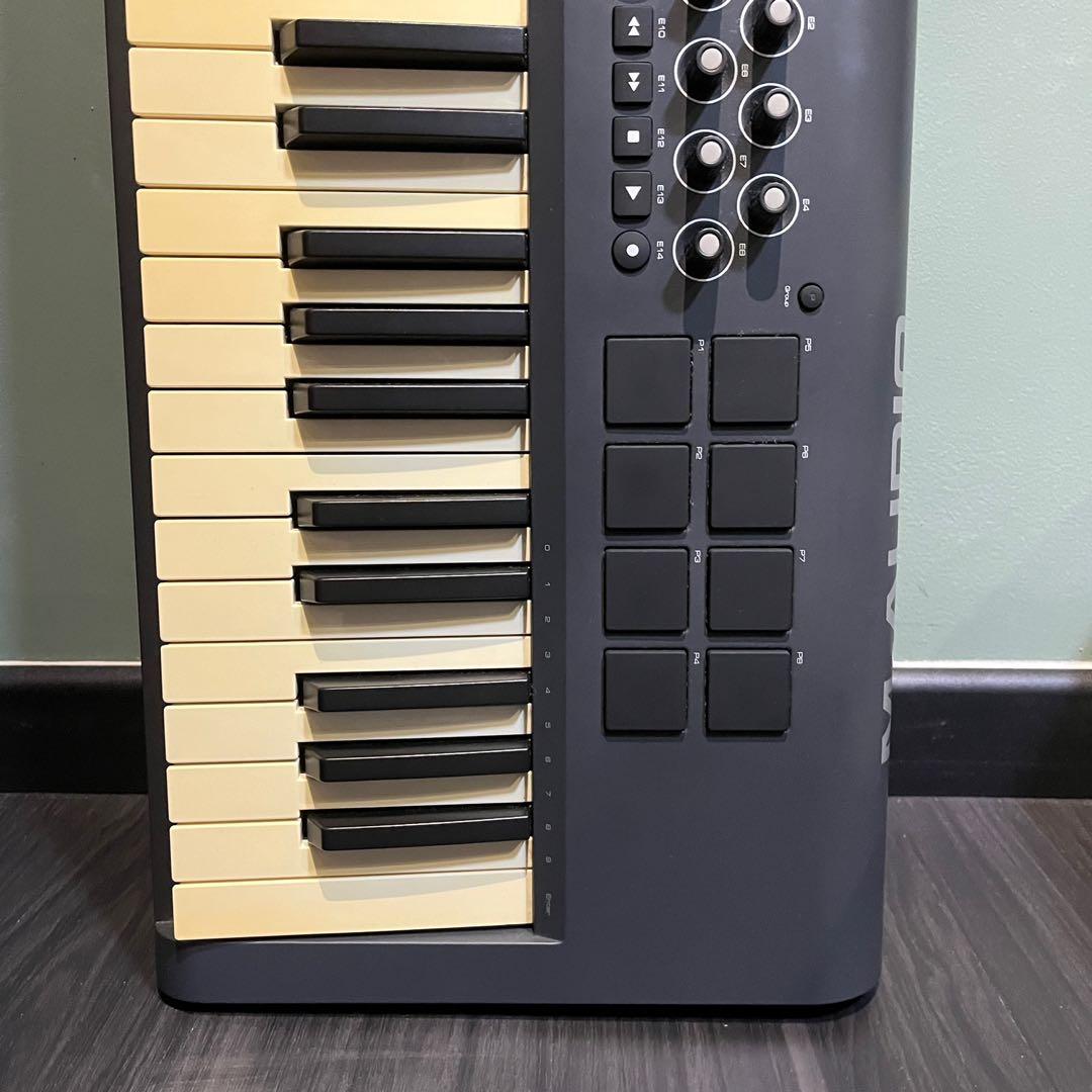 M-audio Axiom 61 USB MIDI controller, Hobbies & Toys, Music & Media ...
