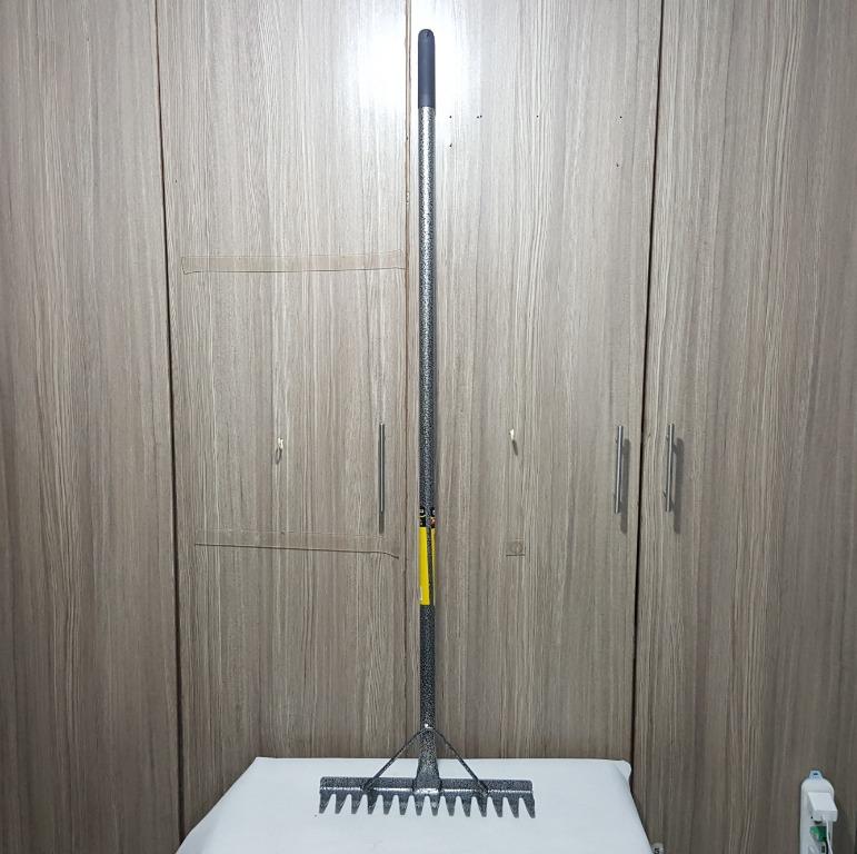 MMT Kalaykay Rake Set , Furniture & Home Living, Gardening, Gardening ...