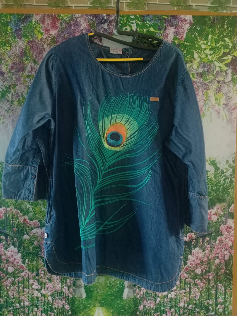 Peacock top, Women's Fashion, Tops, Blouses on Carousell
