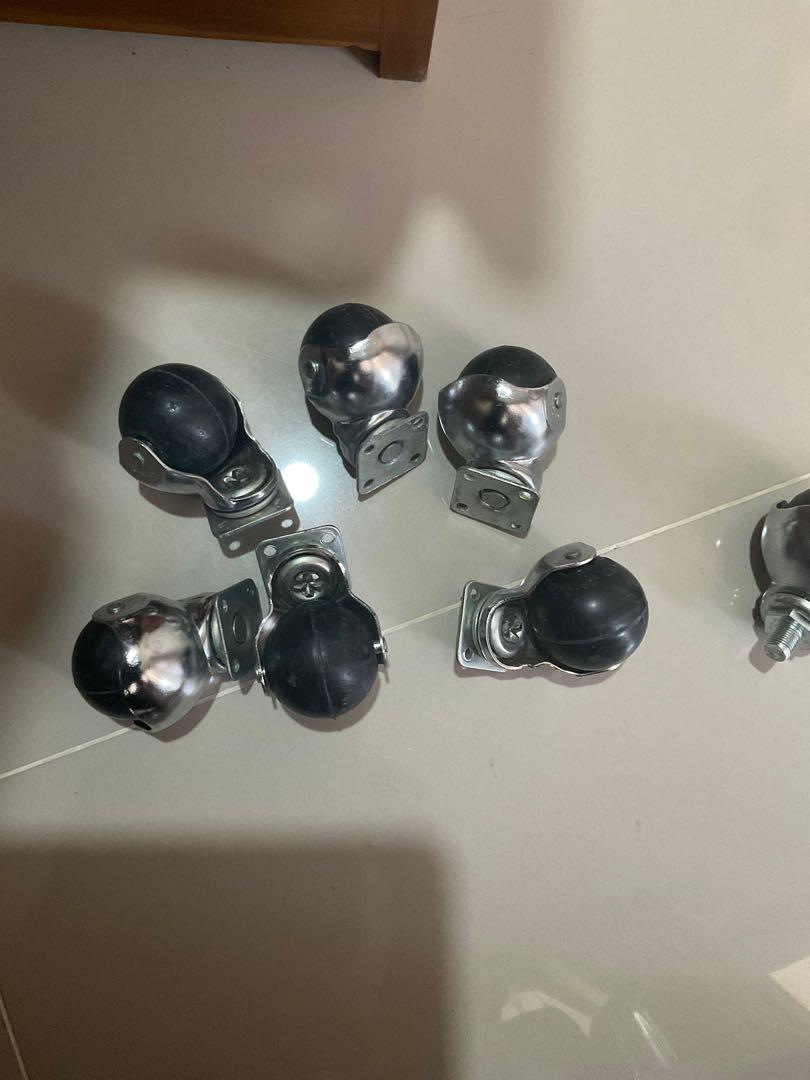 Roda besi kursi kantor, Serba Serbi, Others di Carousell