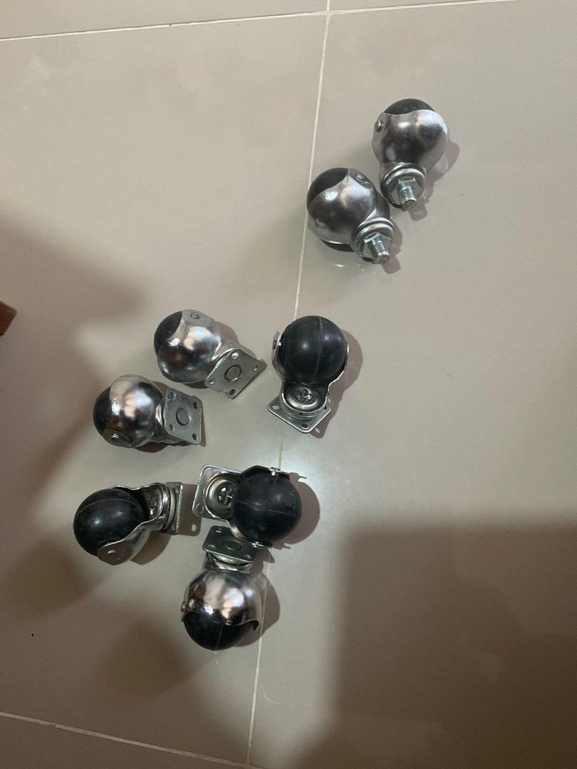 Roda besi kursi kantor, Serba Serbi, Others di Carousell