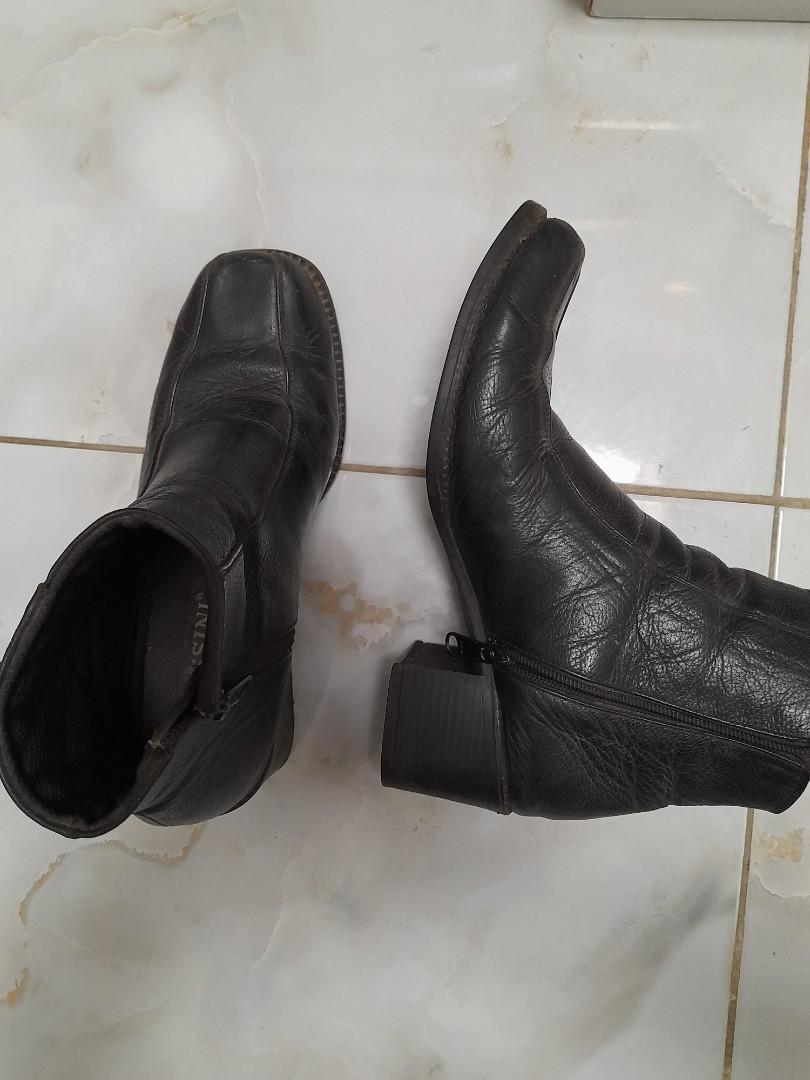 Sepatu booth, Fesyen Wanita, Sepatu di Carousell