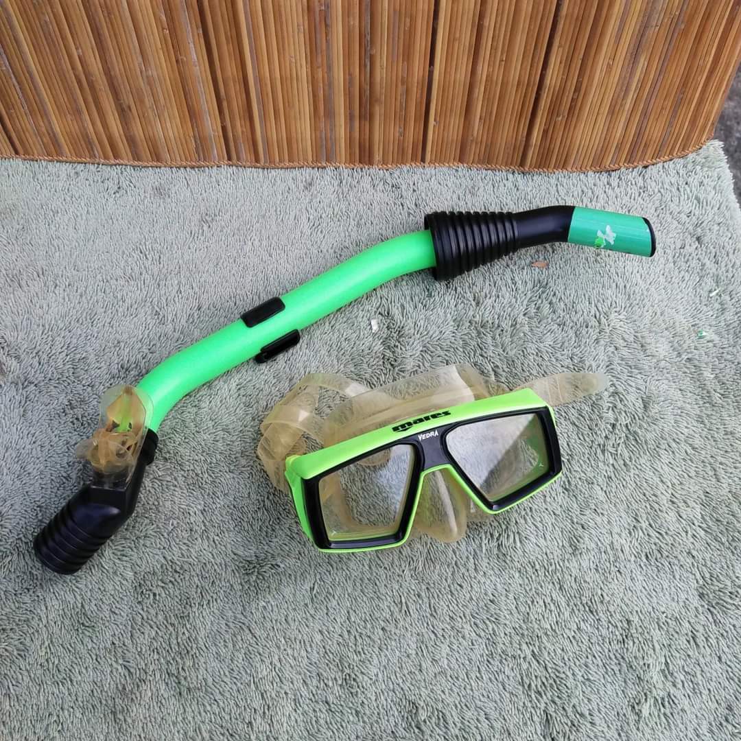 Snorkeling Goggles Set, Hobbies & Toys, Travel, Travel Essentials ...