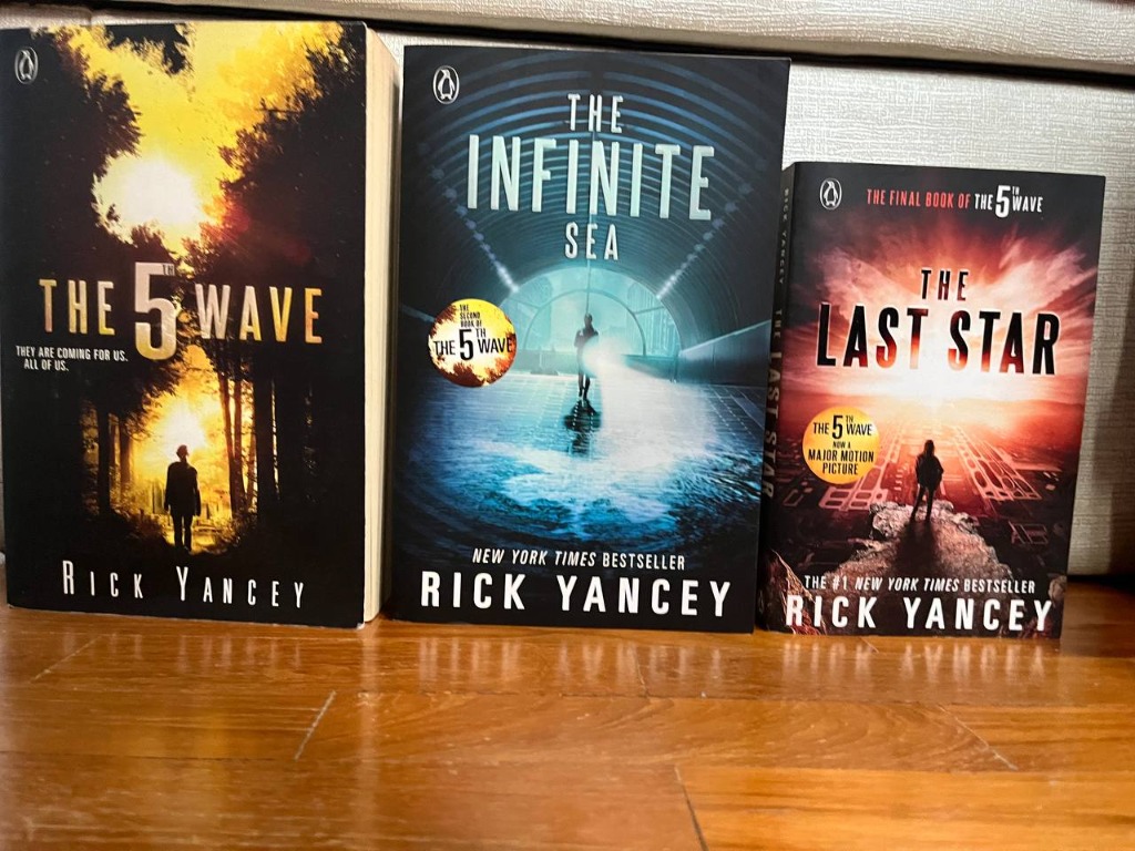 [Trilogy] The 5th Wave, Hobbies & Toys, Books & Magazines, Fiction ...