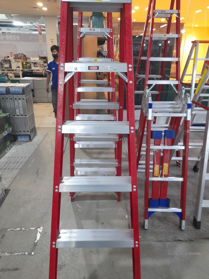 Trump Ladder fiberglass, Furniture & Home Living, Home Improvement ...