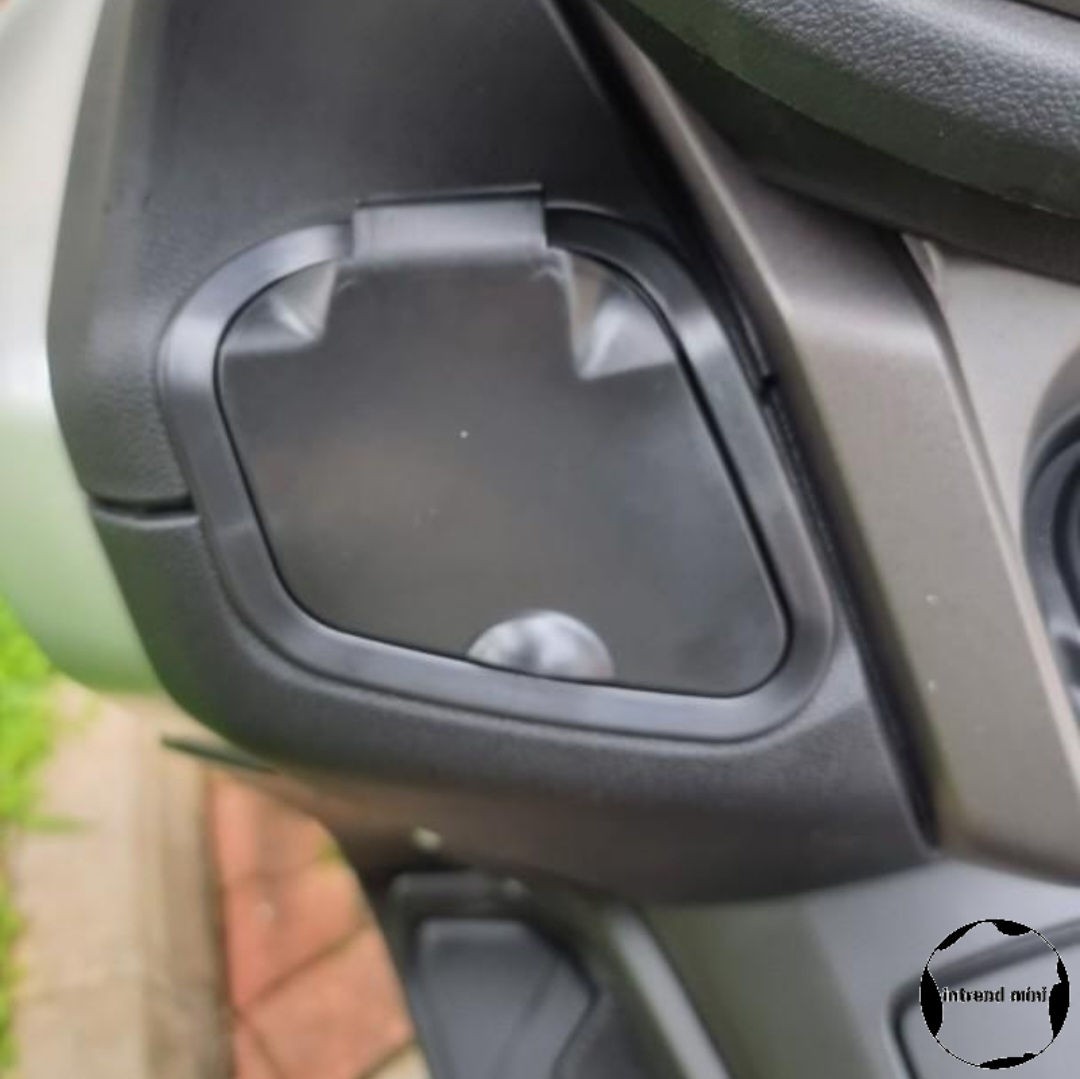 USB Compartment Cover for Yamaha Nmax V2 - Compartment Cover ...