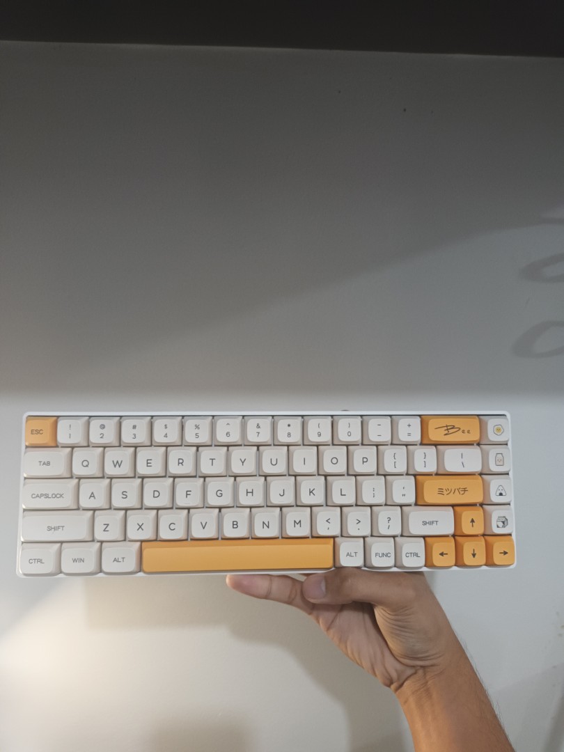 CIY Tester68 with Gateron Milky Yellows and Honey Milk Keycaps ...