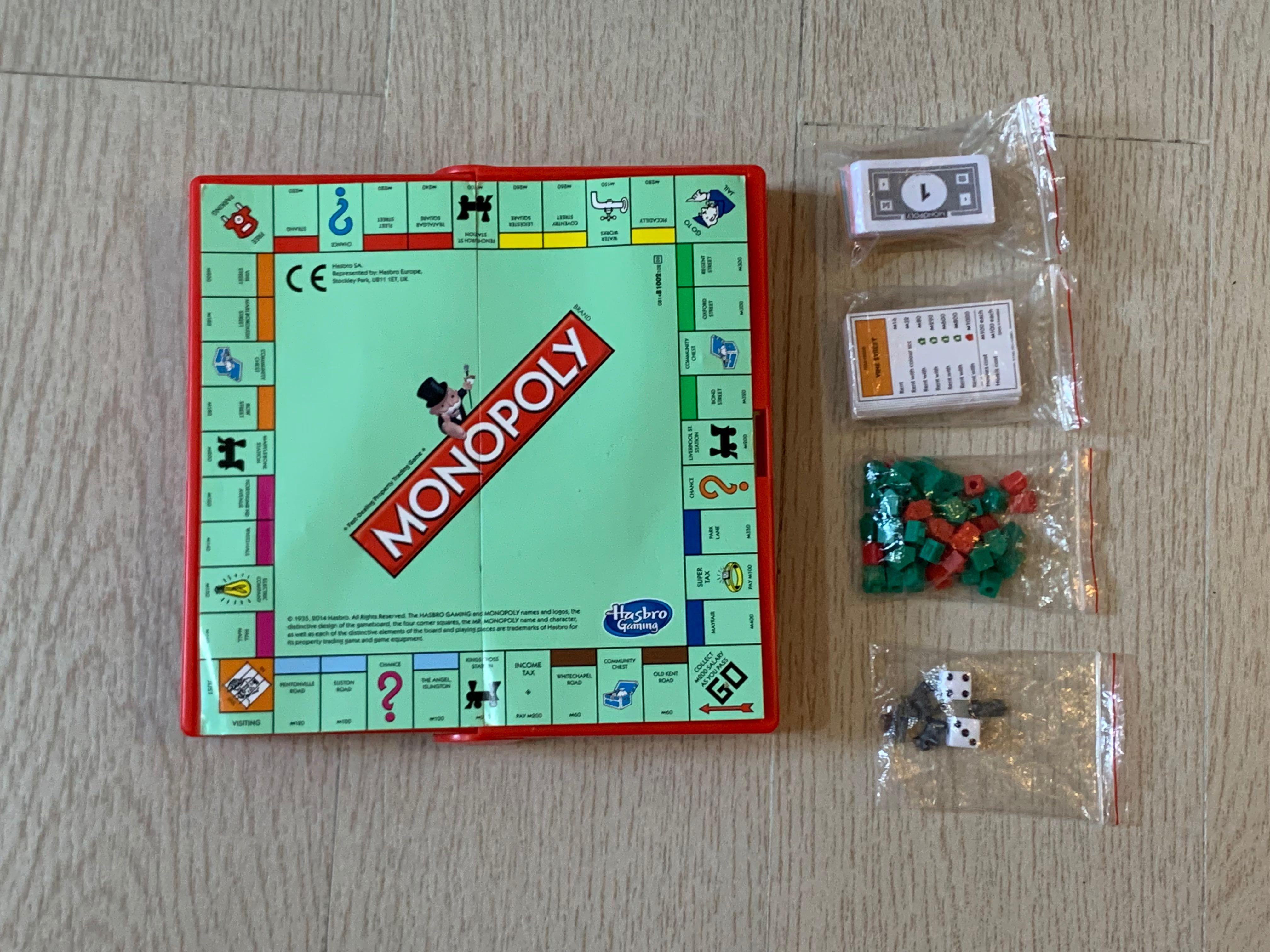 Classic Monopoly Portable Board Game, 興趣及遊戲, 玩具 & 遊戲類 - Carousell