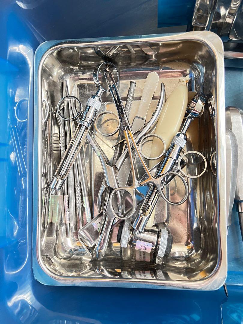 Feldon Surgery Set with freebies, Health & Nutrition, Medical Supplies ...