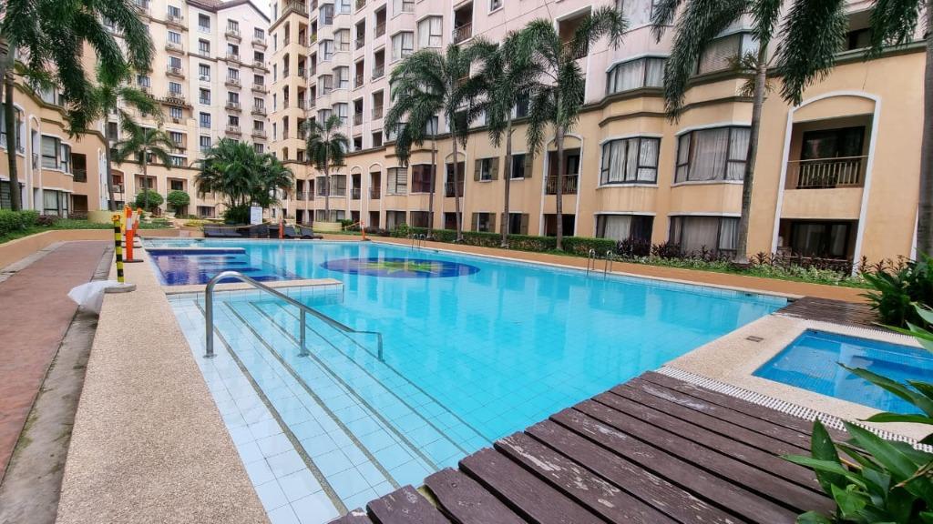 For Sale 1 Bedroom Unit | Montecito Residential Condominium Newport ...