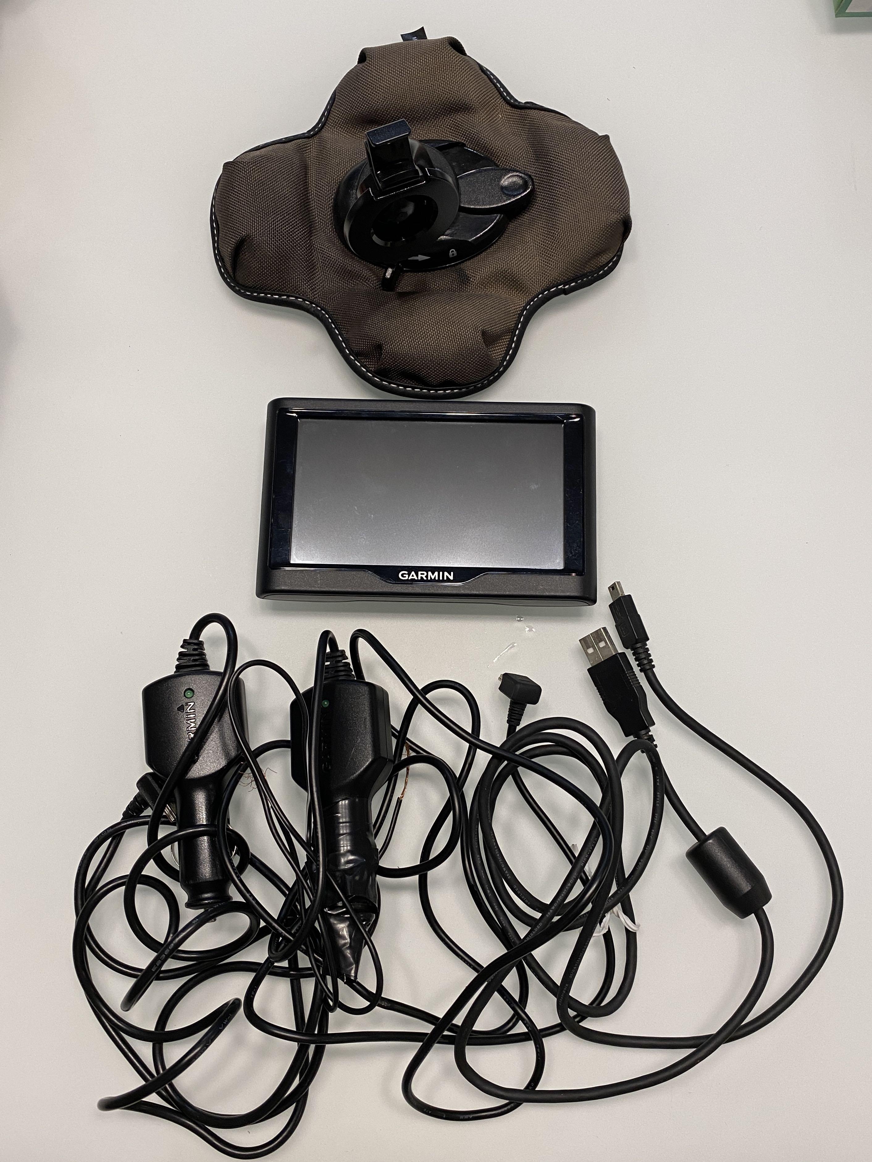 Garmin GPS NUVI 57LM, Car Accessories, Accessories on Carousell