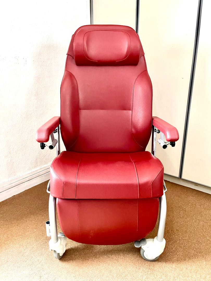 Geriatric Chair, Furniture & Home Living, Furniture, Chairs on Carousell