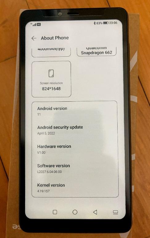 Hisense A9 E-ink Smartphone with warm light and Android 11, Mobile ...