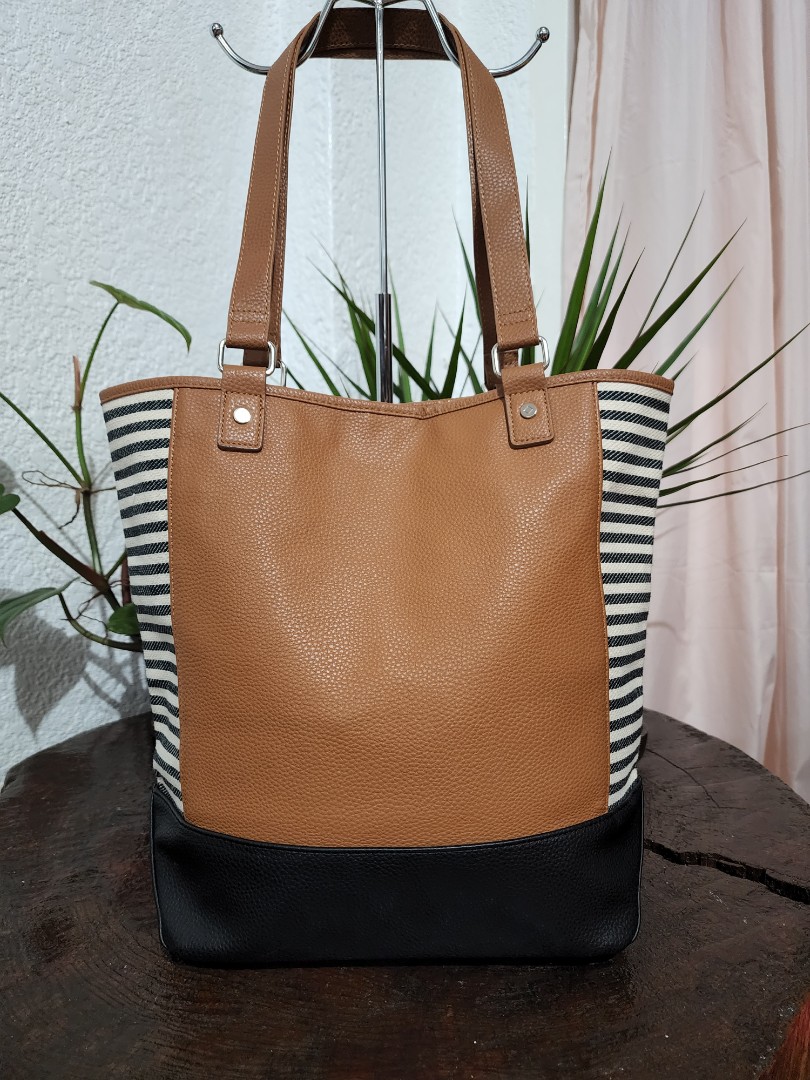 Jewell by Thirty-one tote bag, Women's Fashion, Bags & Wallets, Tote ...