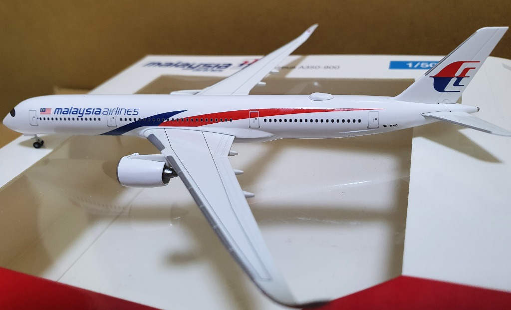 Malaysia Airlines Airbus A350-900 aircraft model, Hobbies & Toys, Toys ...