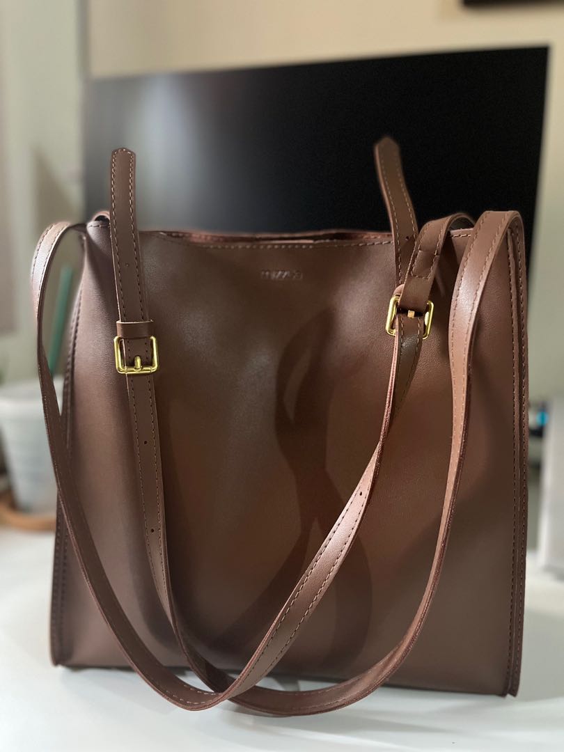 Mizzue Tote Bag - Brown, Women's Fashion, Bags & Wallets, Tote Bags on ...