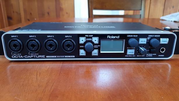 Roland OCTA-CAPTURE Professional Audio Interface for Recording Studios ...