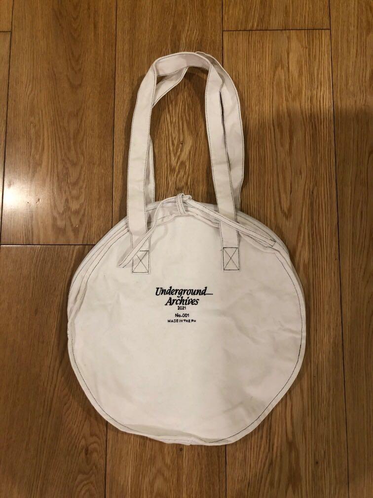 Round Canvas tote, Women's Fashion, Bags & Wallets, Tote Bags on Carousell