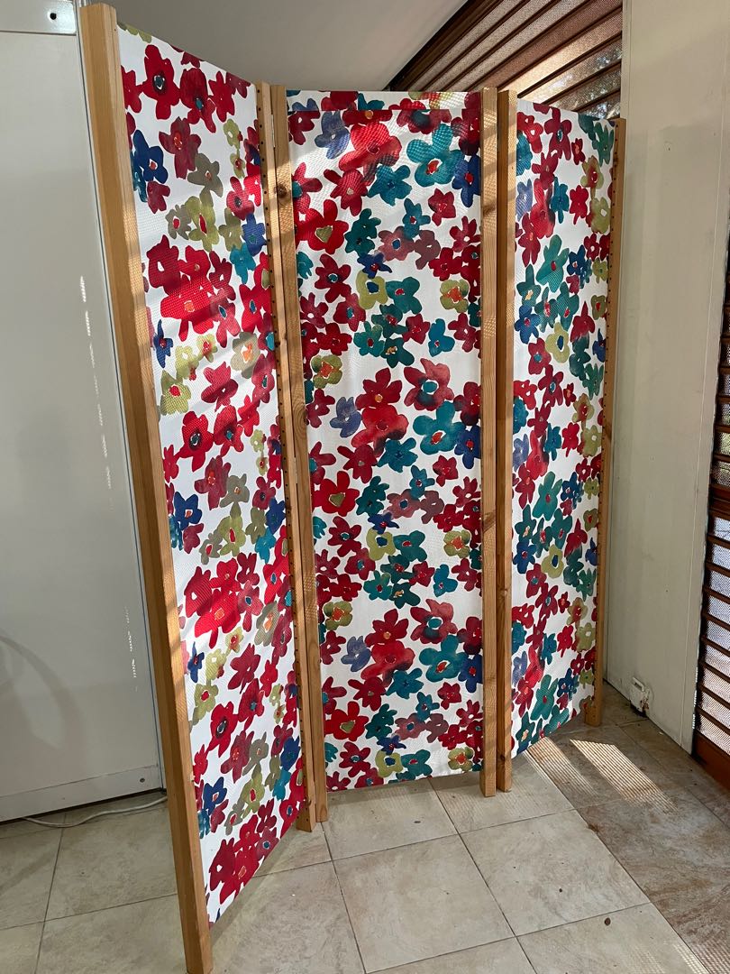 Store Divider, Furniture & Home Living, Home Improvement & Organisation ...