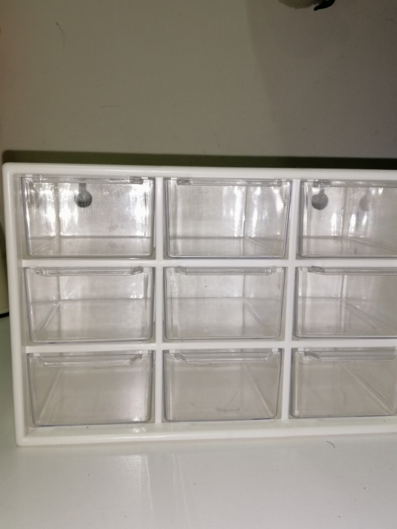 9-grid storage box, Property, For Sale on Carousell