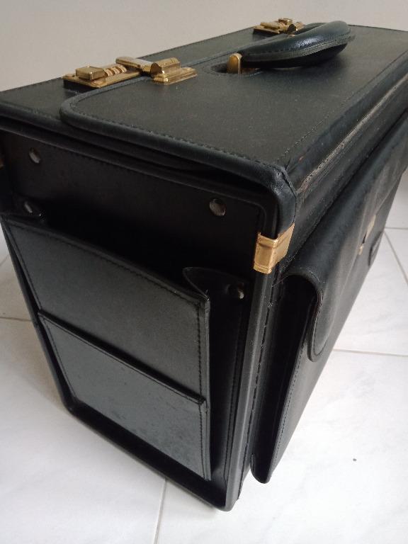 Echolac Vintage Pilot Case, Men's Fashion, Bags, Briefcases on Carousell