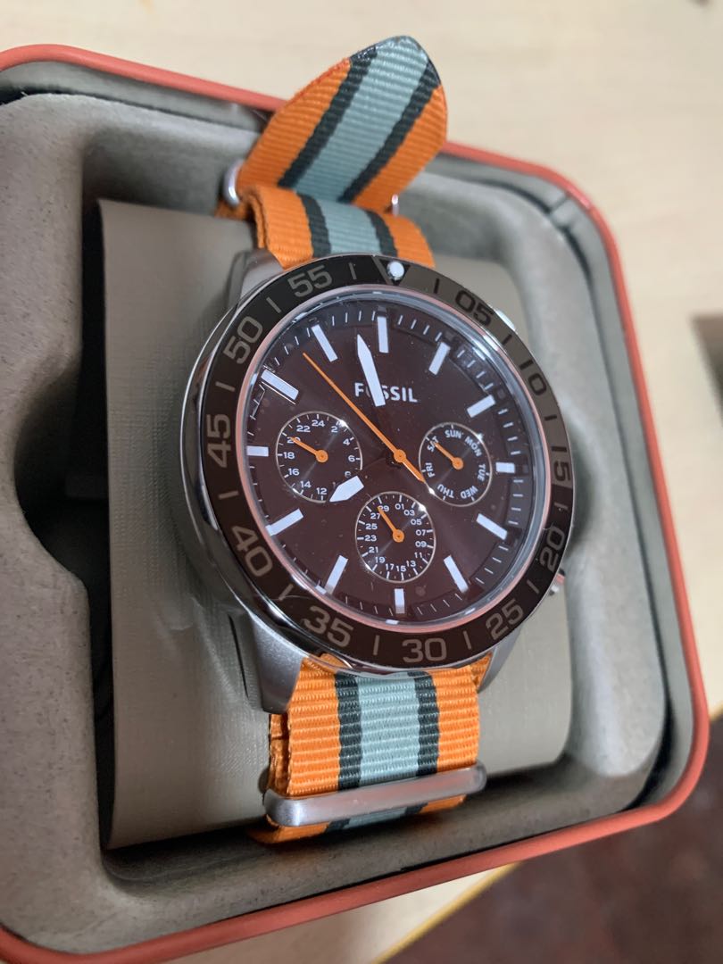 AUTHENTIC‼️ Fossil Airways Business Class Bannon Multitunction Green ...